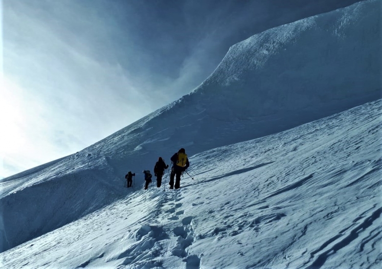 Acclimatization, preparation and the day of the peak - Climbing Georgia